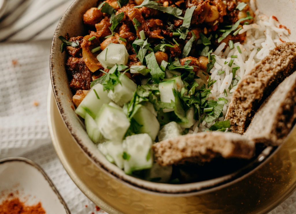 5 PCOS-Friendly Meals Anyone Can Make - Frenshe